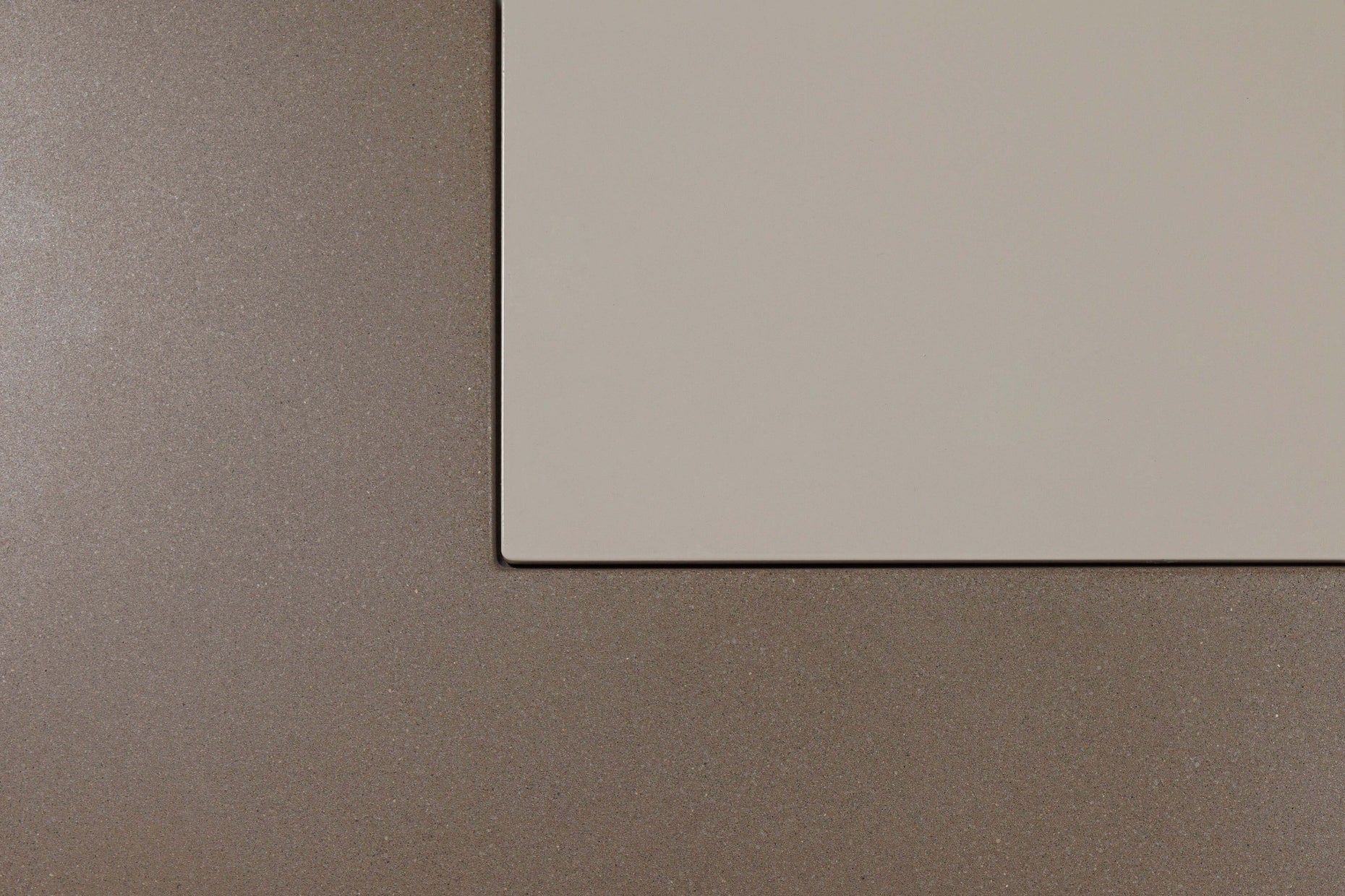 Taupe – Lumacast