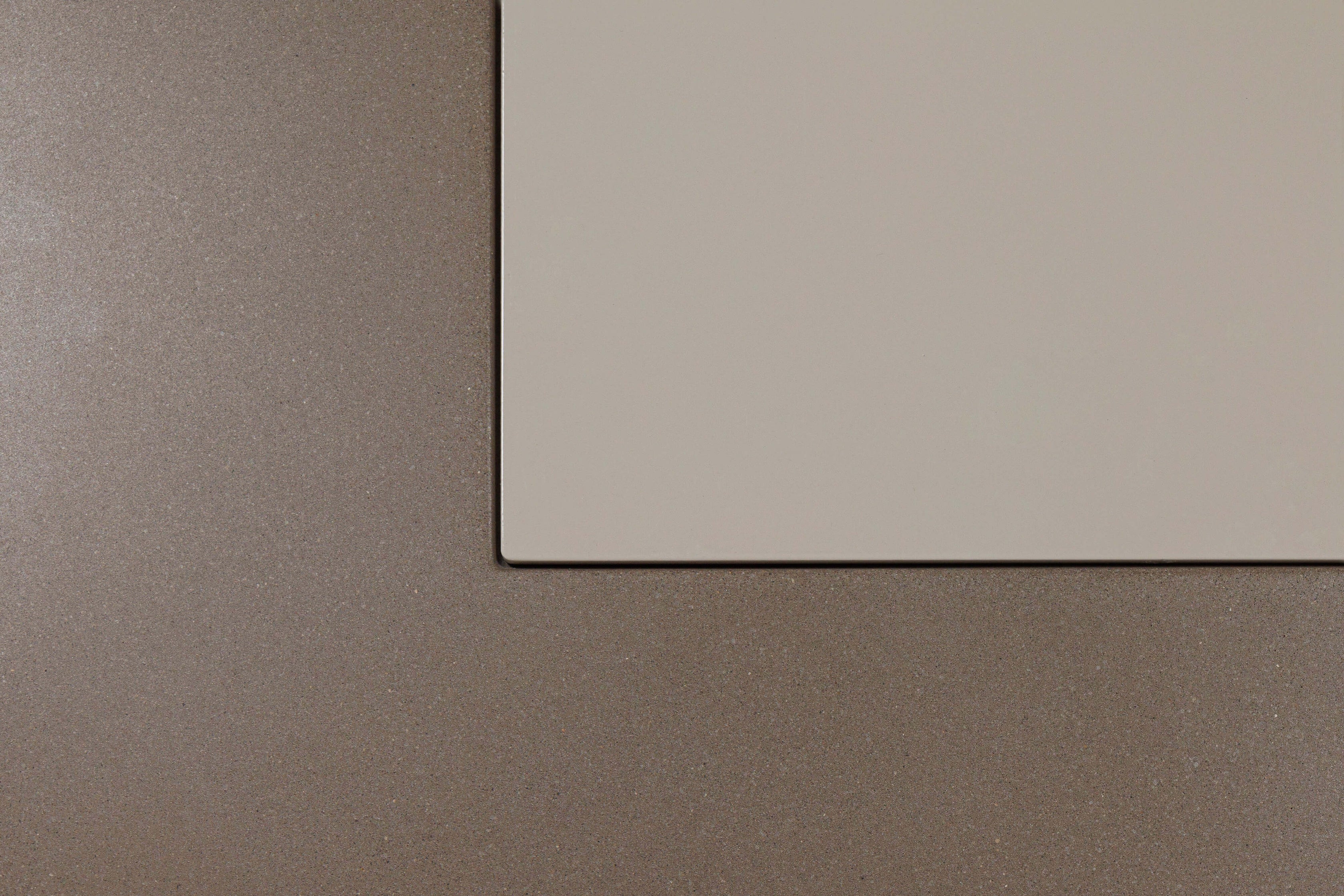 Taupe – Lumacast